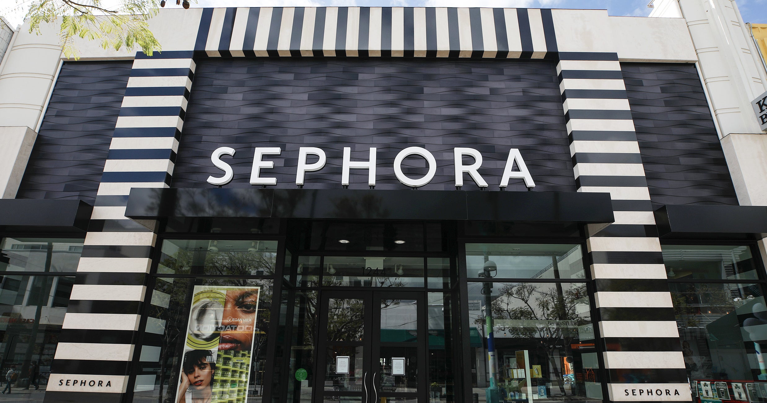 Sephora Partners With Instacart For Same-Day Delivery