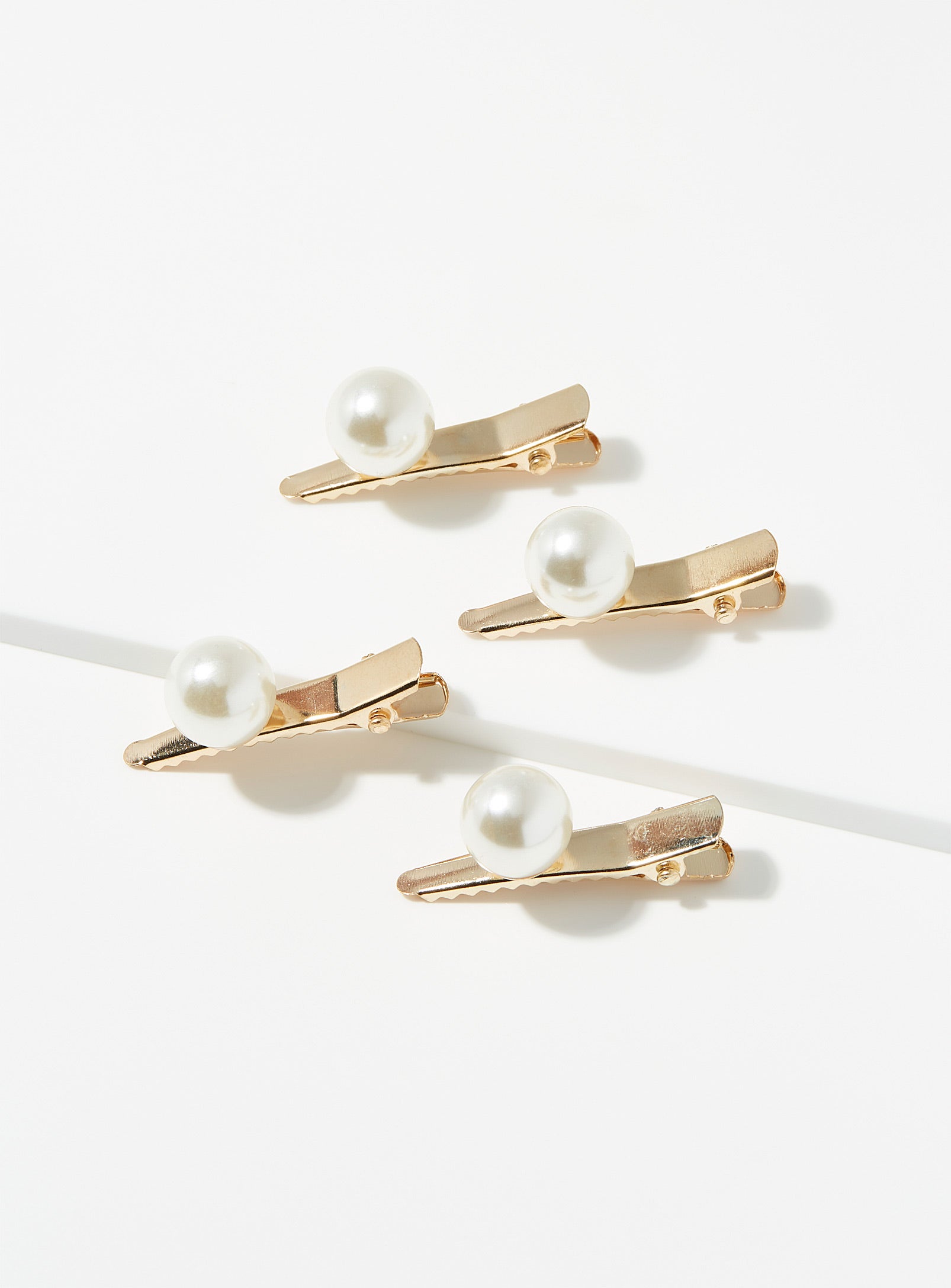 Simons + Trendy Pearl Mini Clips