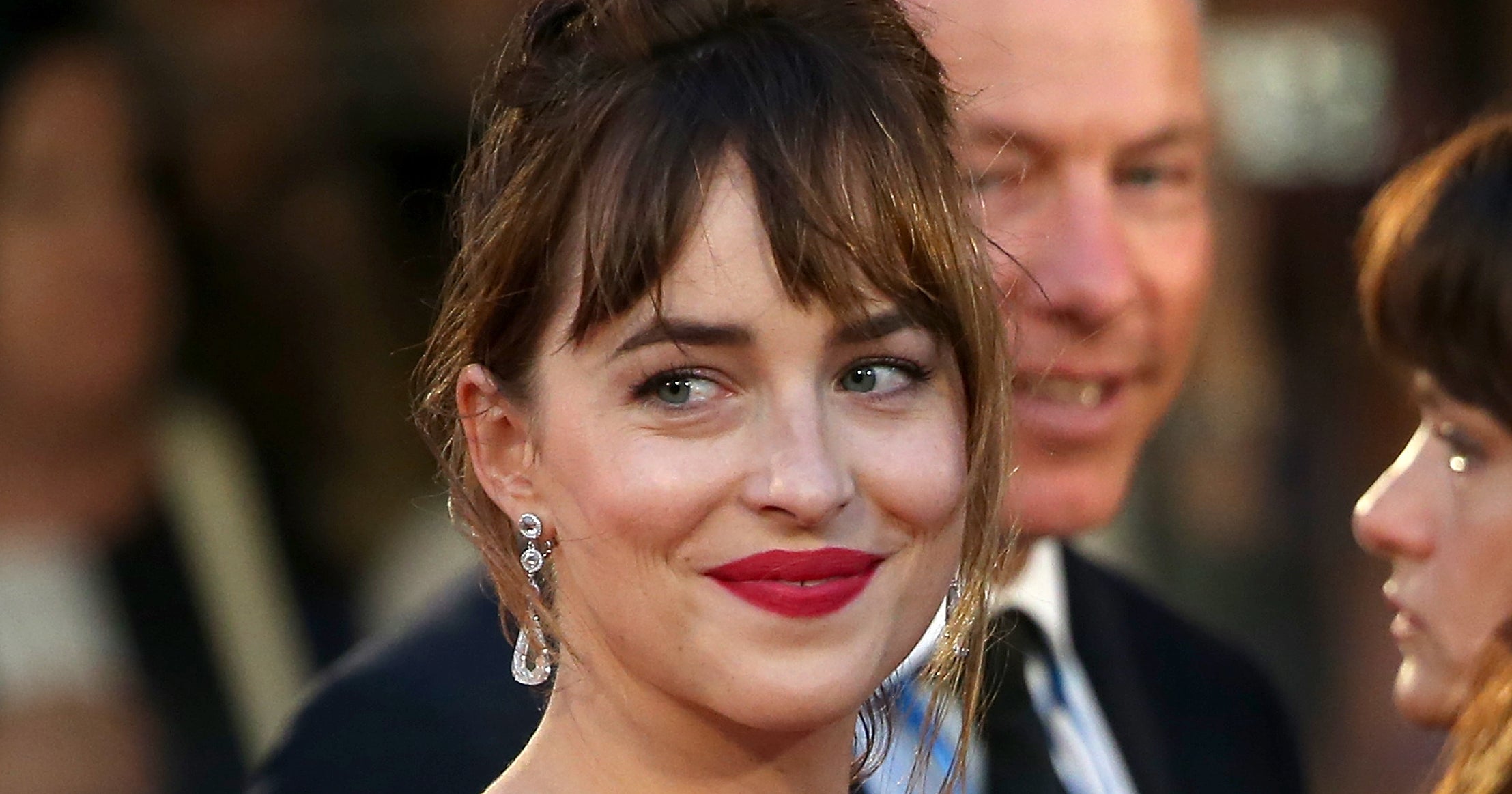 Dakota Johnson Got Her Belly Button Pierced With Her Mo