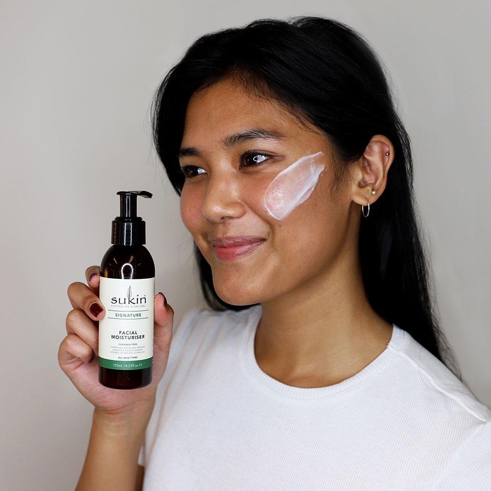 Sukin + Facial Moisturiser Pump