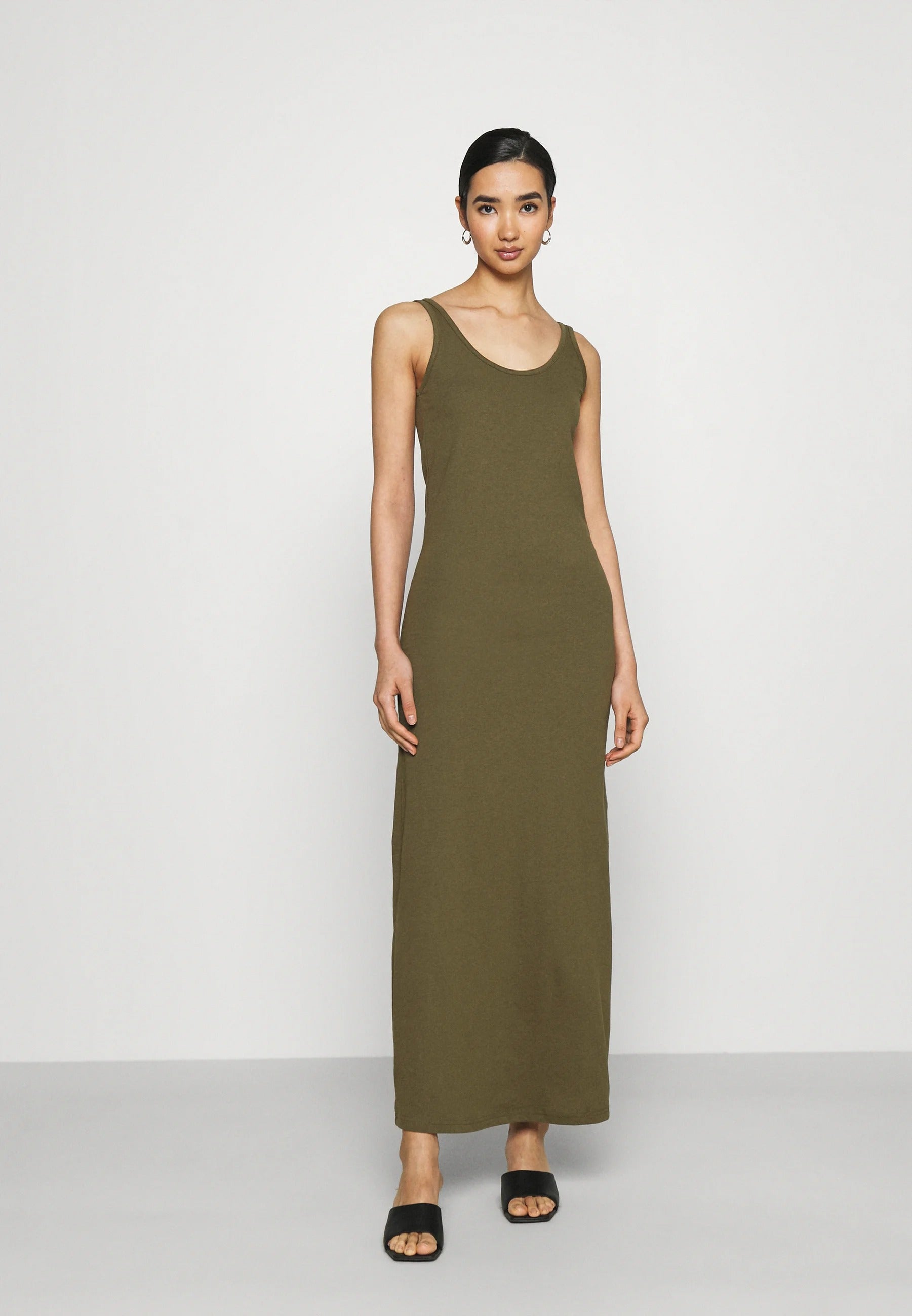 Vero Moda + Maxi dress