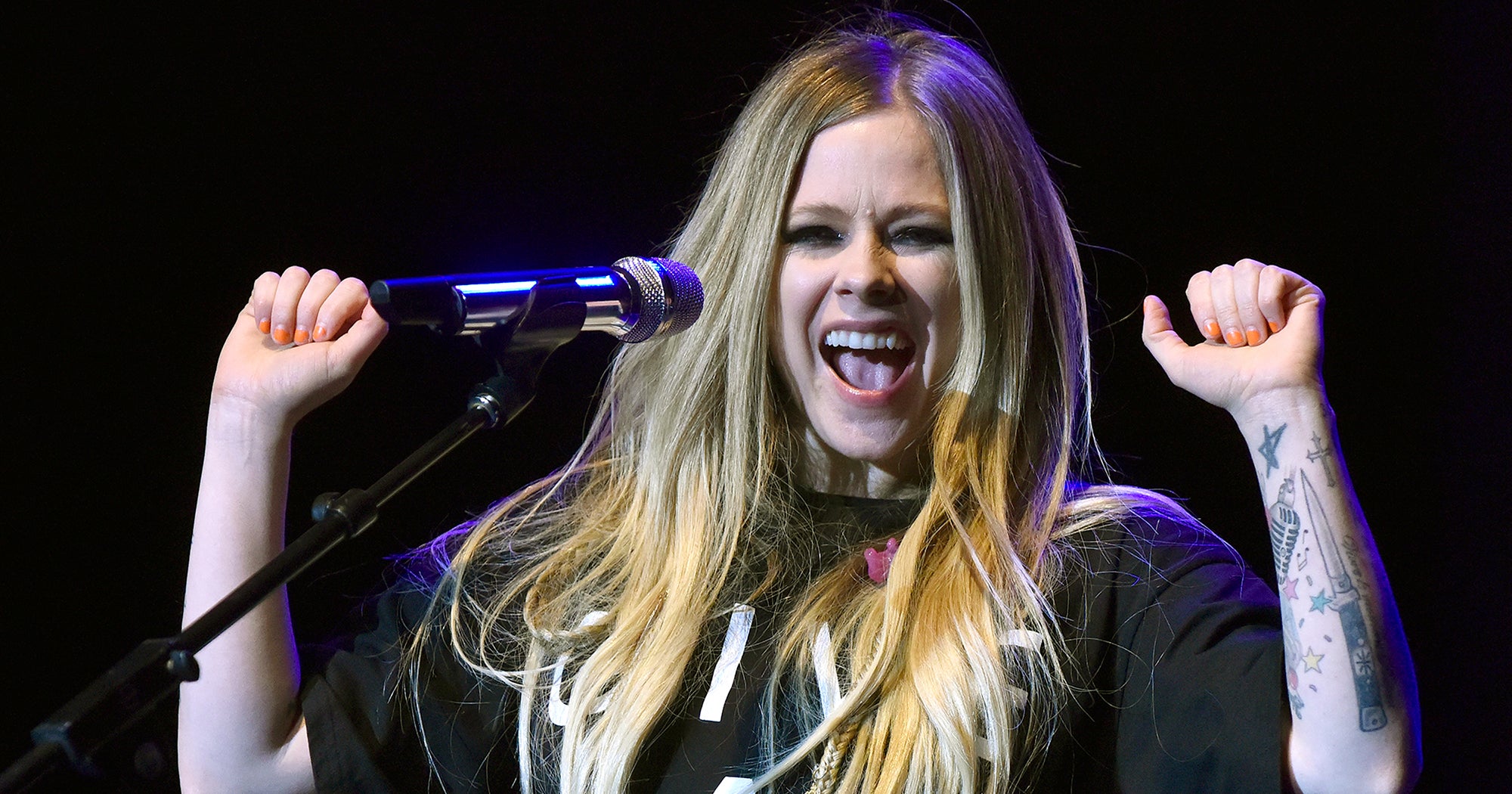 Avril Lavigne Fans Get Nostalgic Over Her Viral TikTok