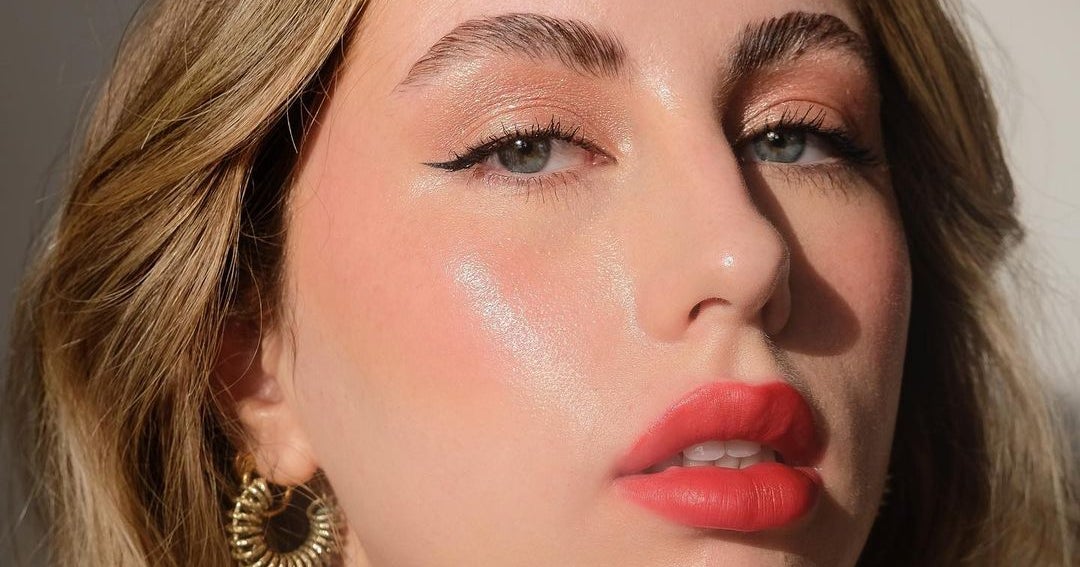 Why Blush Is Trending & How To Apply The Best Ones 2021