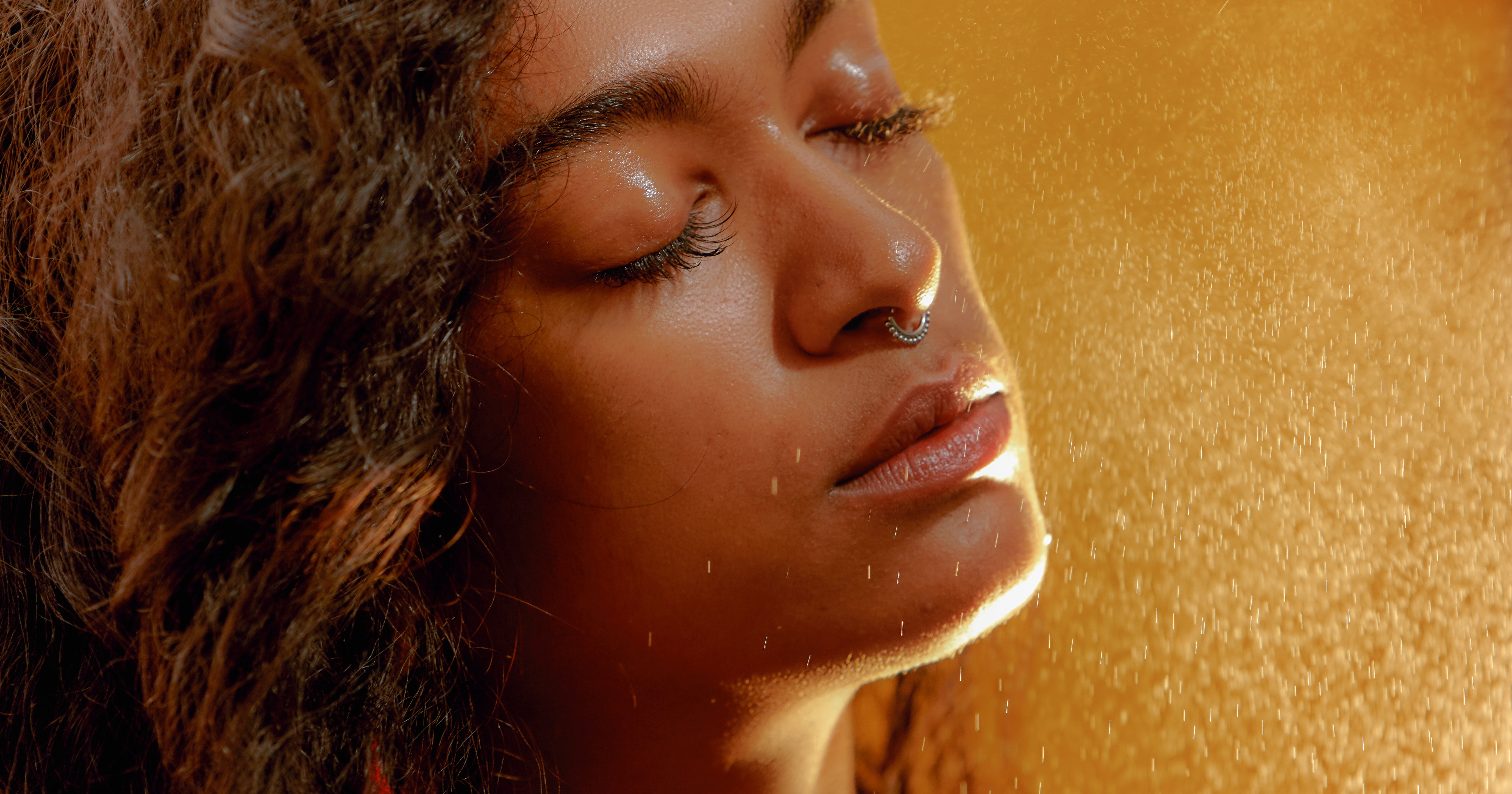 The 9 Best Products For Frizzy Hair in Humidity