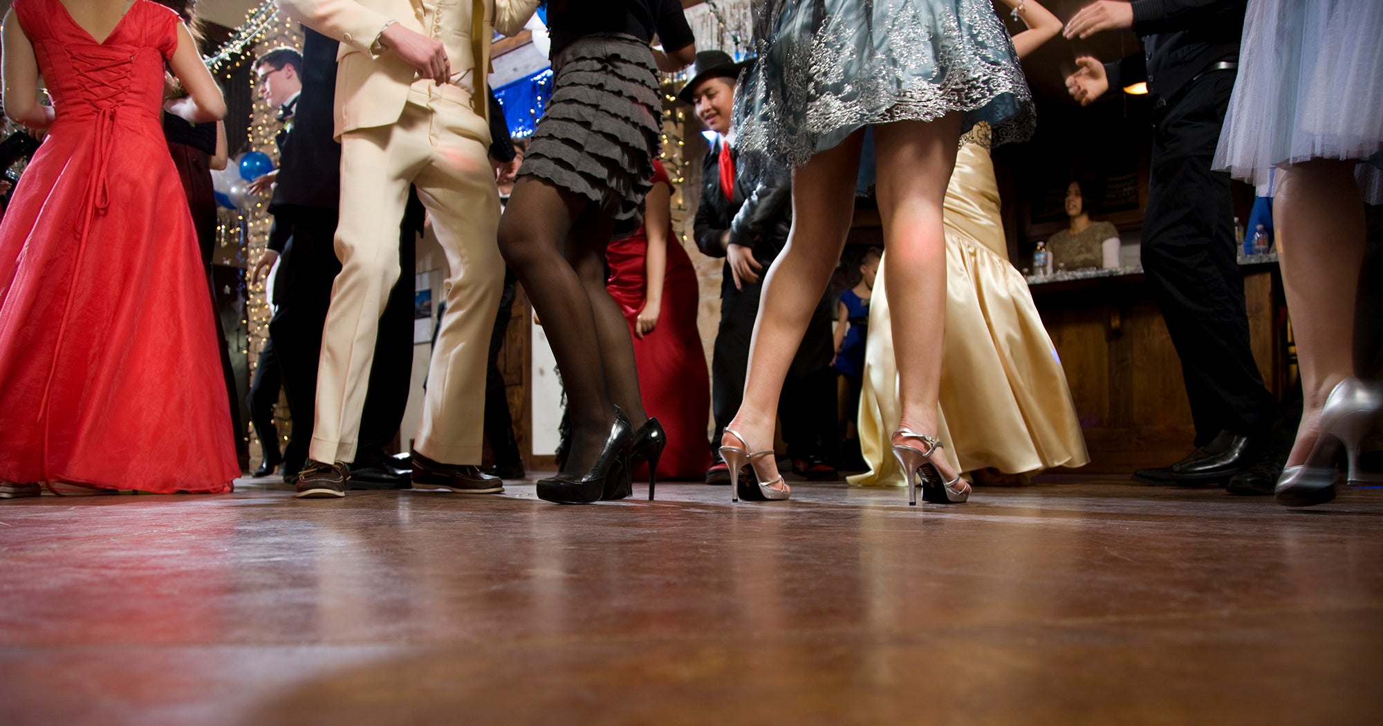 9 Prom Outfit Ideas Straight From R29 Editors’ Pasts