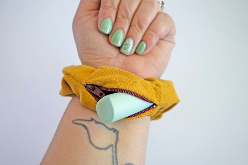 HustleSewShop + Stash Scrunchie