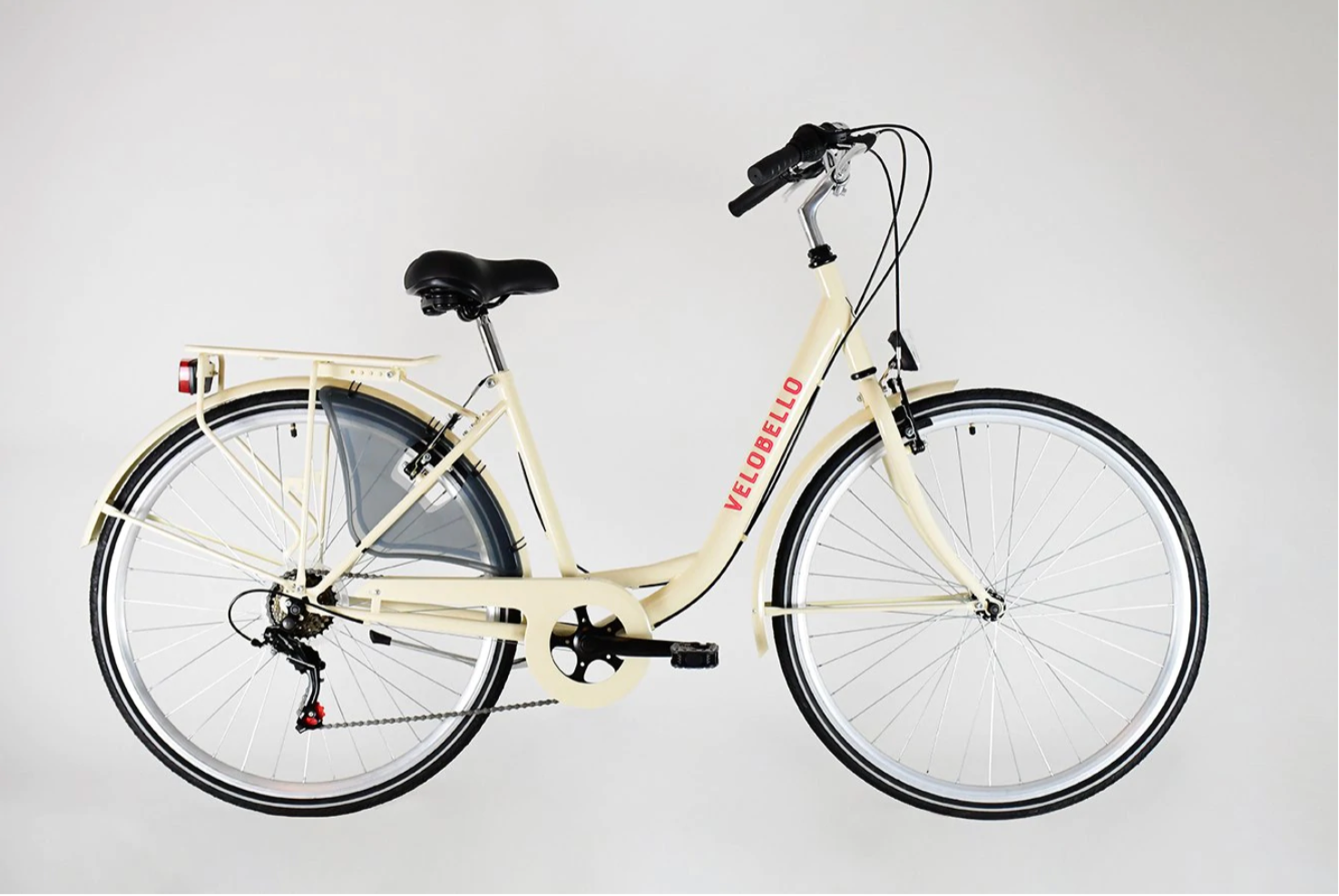 Velobello + Chelsea – Cream – Sit Up And Beg Bike