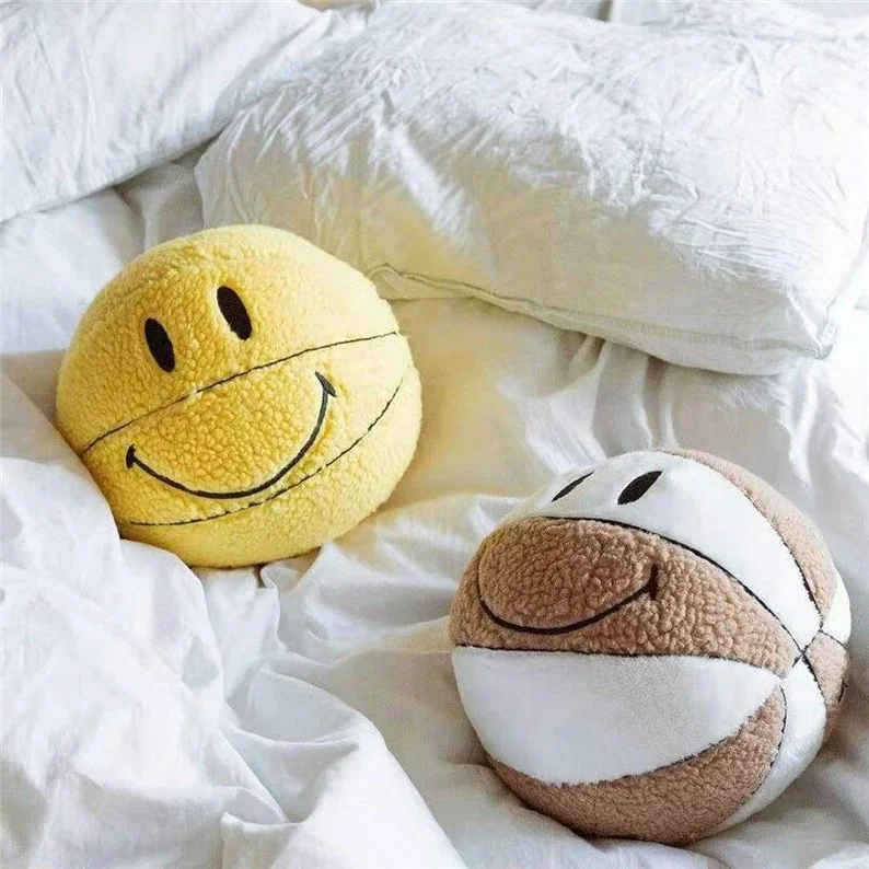Smiley Face Pillow | atelier-yuwa.ciao.jp