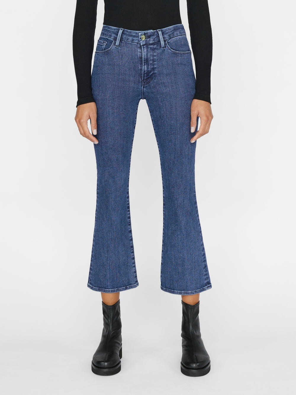 Frame + Le Crop Mini Boot in Kinley
