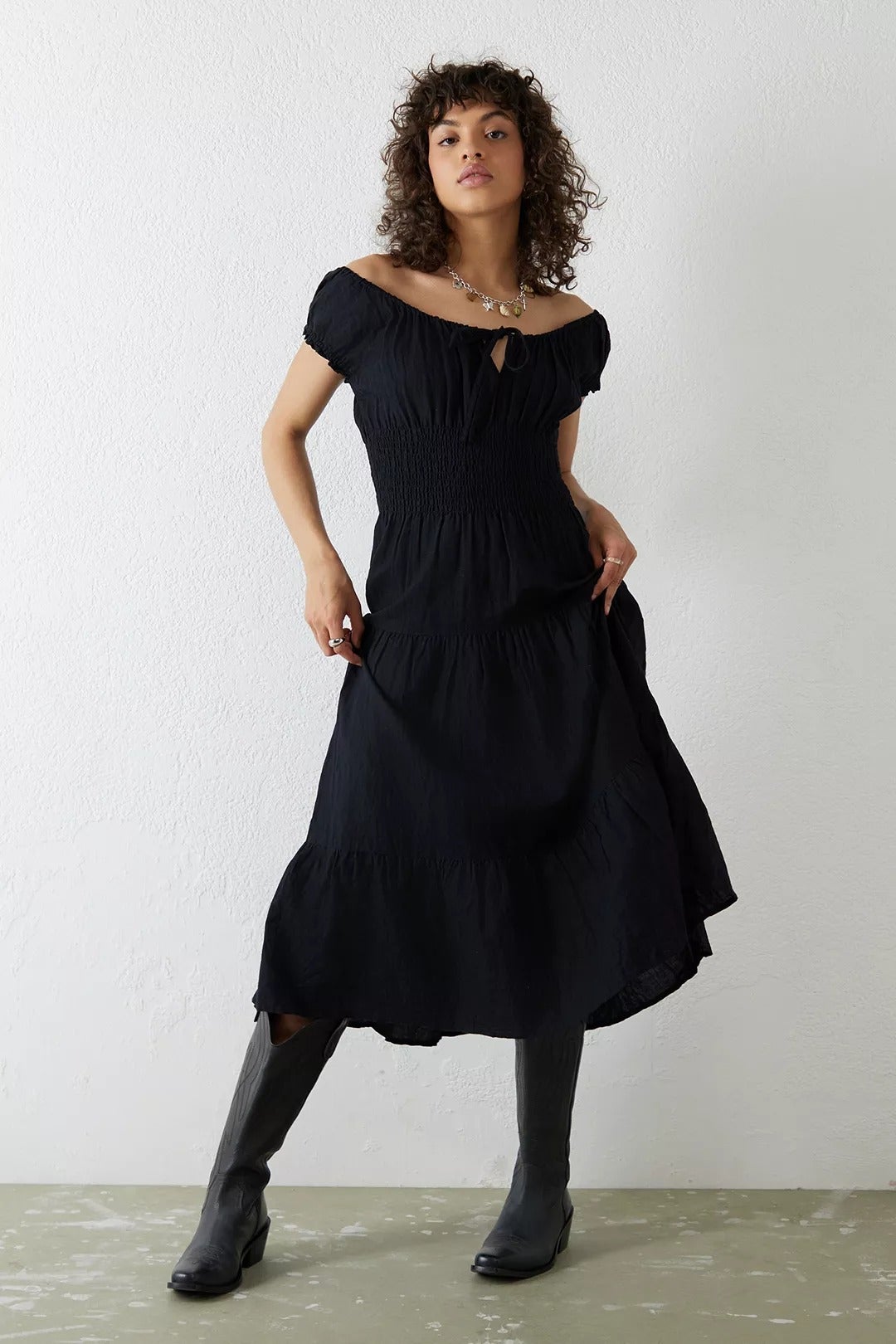 Urban Outfitters + UO Ella Linen Midi Dress