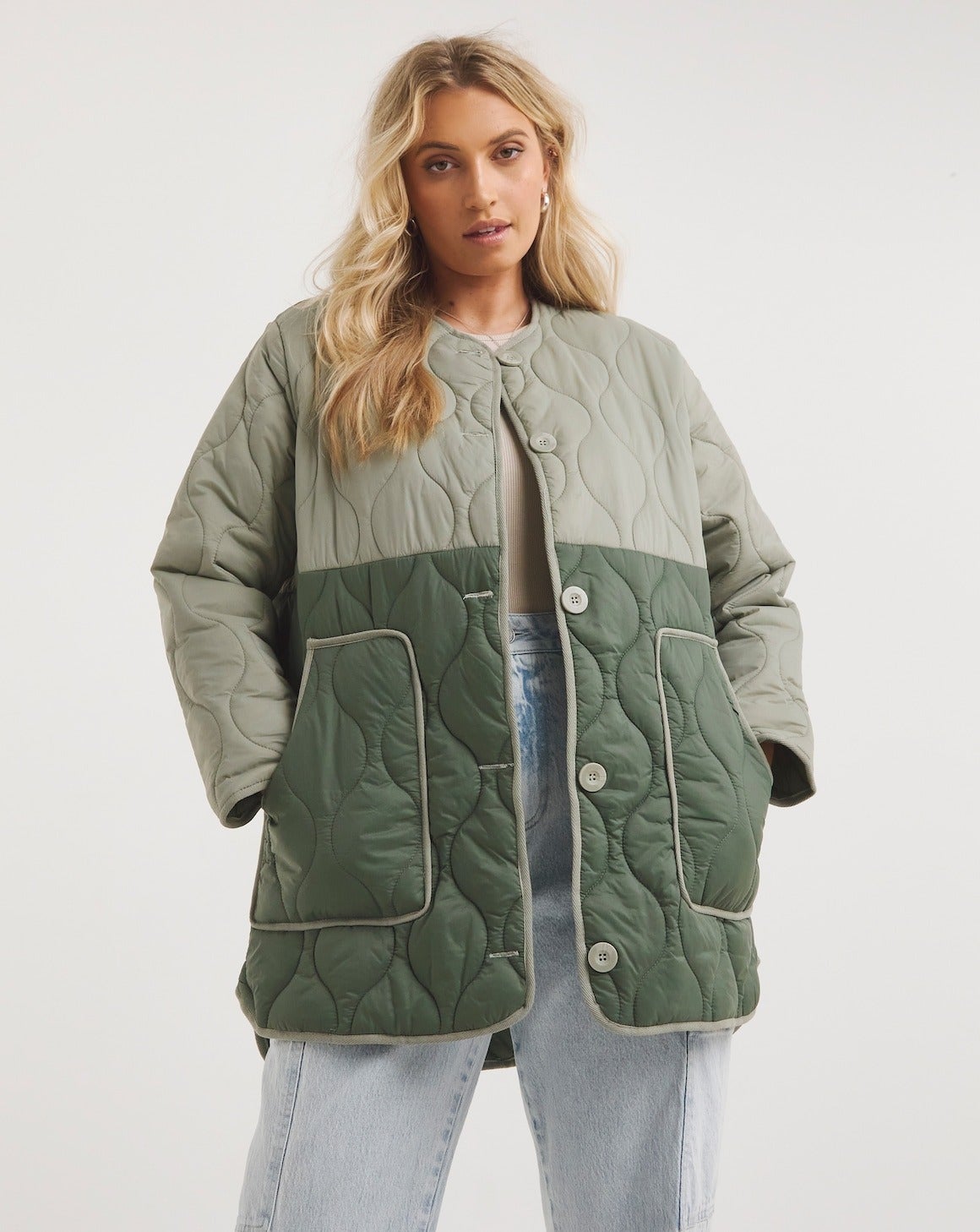 Simply Be + Khaki Contrast Oversized Quilted Jacket