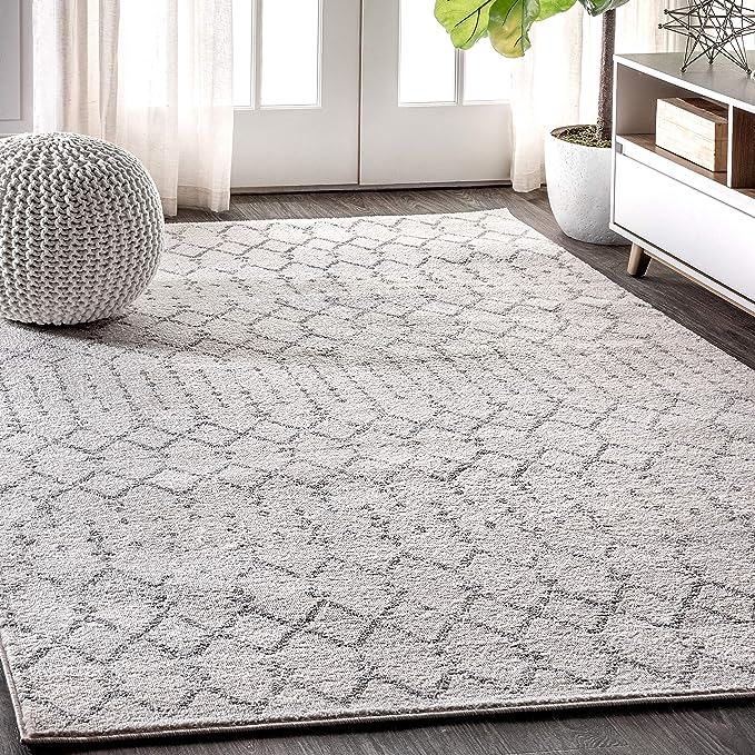 JONATHAN Y + 8′ x 10′ Boho Diamond Pattern Rug