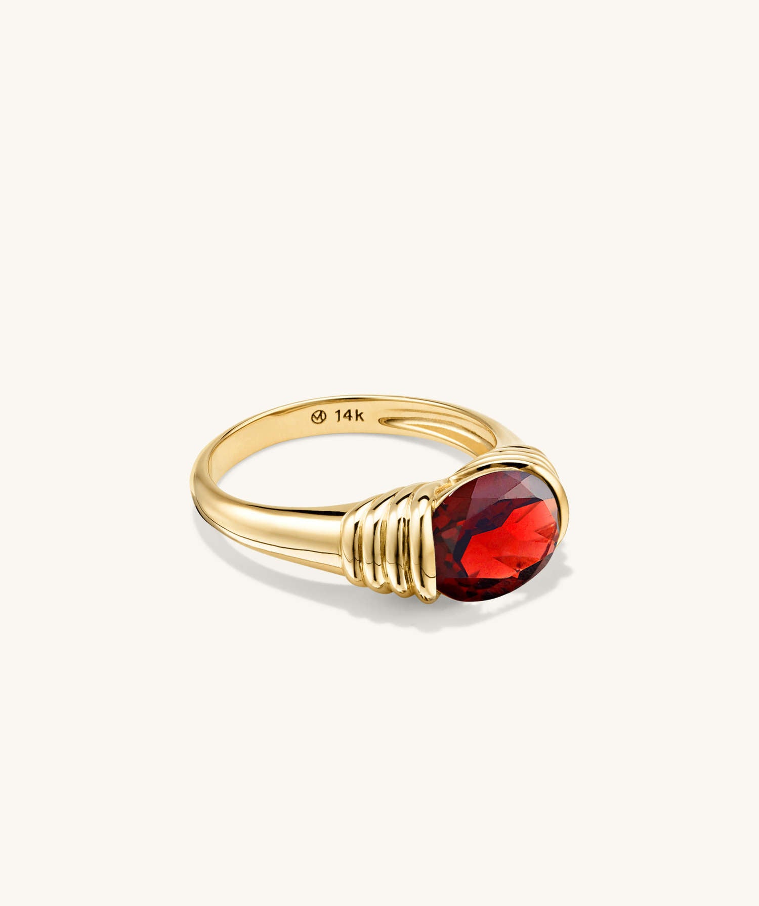 Mejuri + Garnet Heirloom Ring