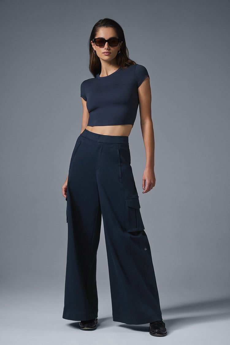 Alo + Wide Leg Cargo Show Off Trouser