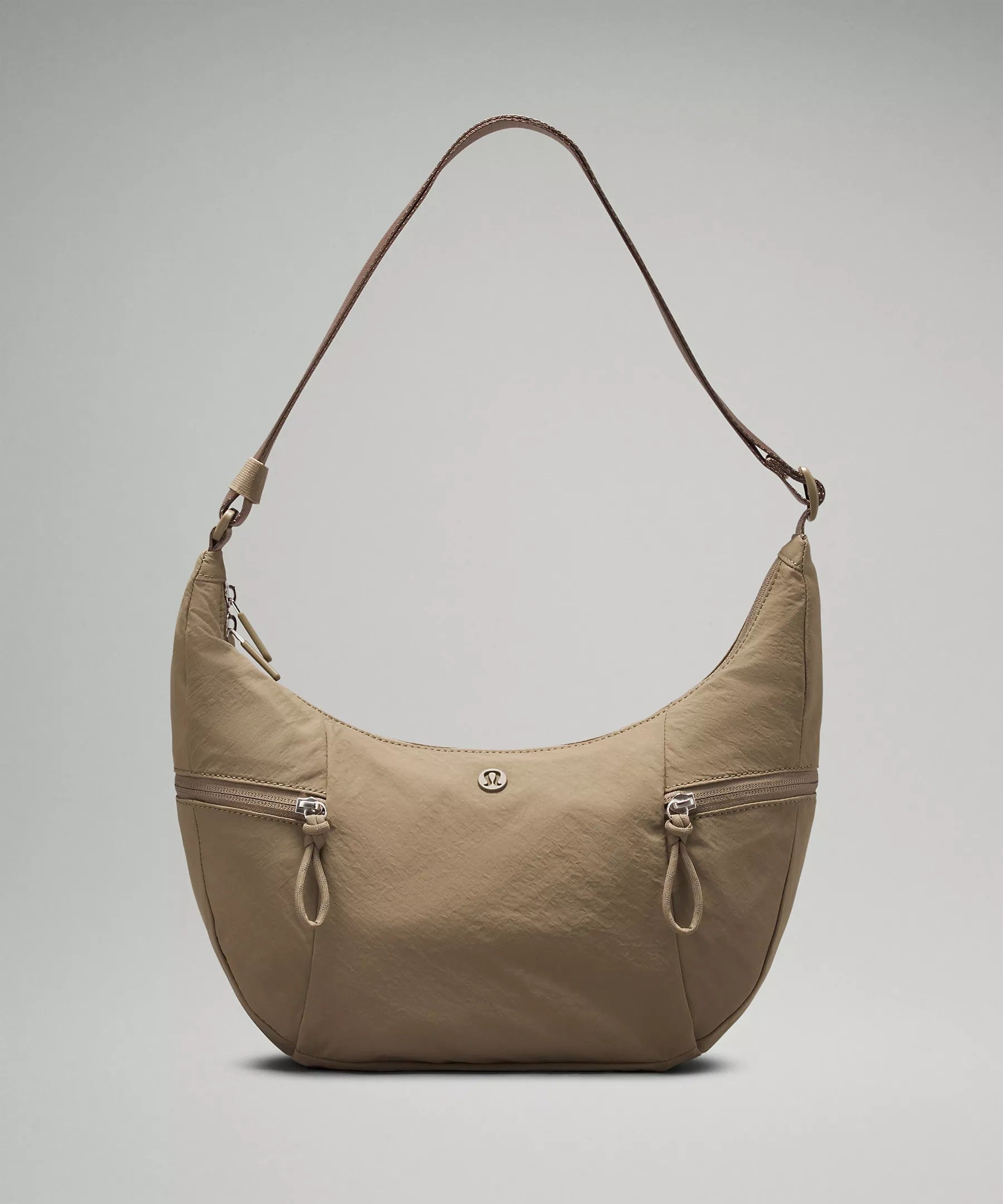 Lululemon + Slouchy Sling Bag 6L