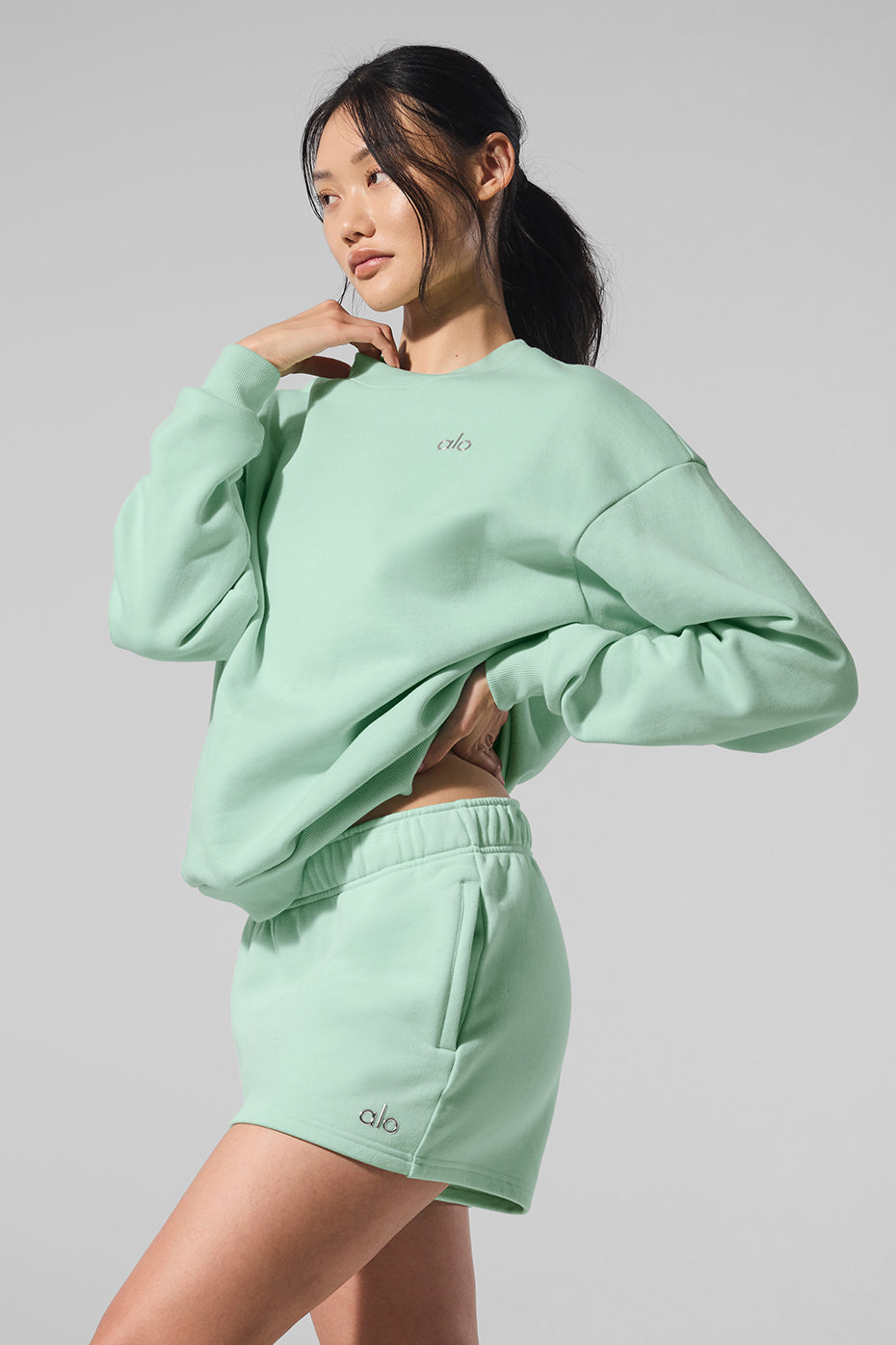 Alo + Accolade Crew Neck Pullover