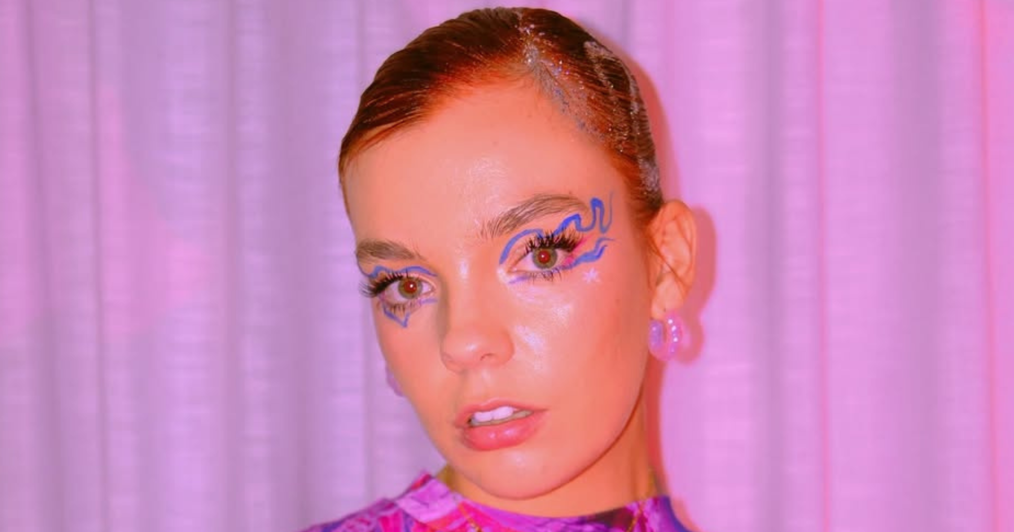 Chloé Hayden Wants Women To Embrace Their Differences