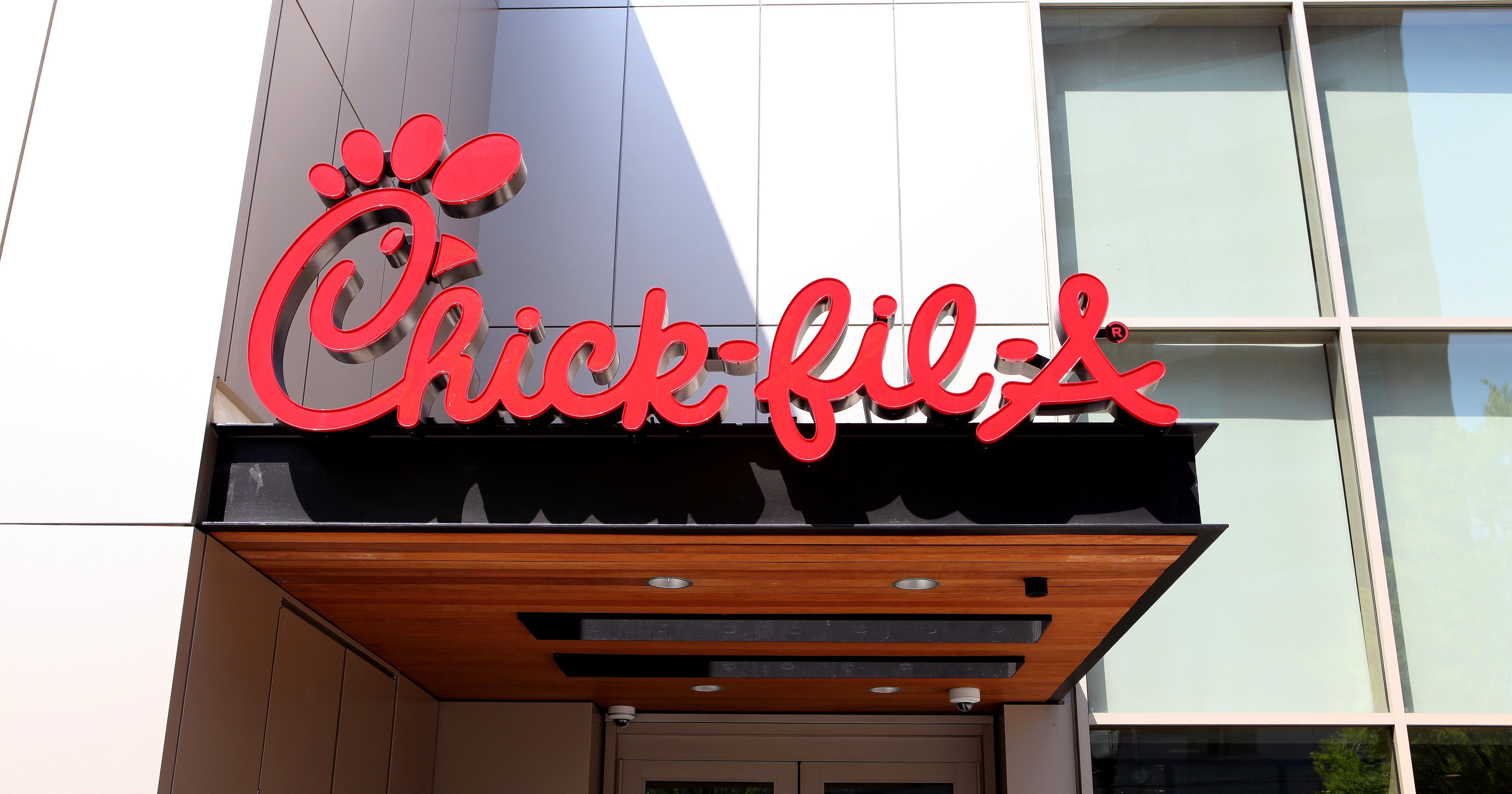 Chick Fil A Is Closing Its First Uk Branch