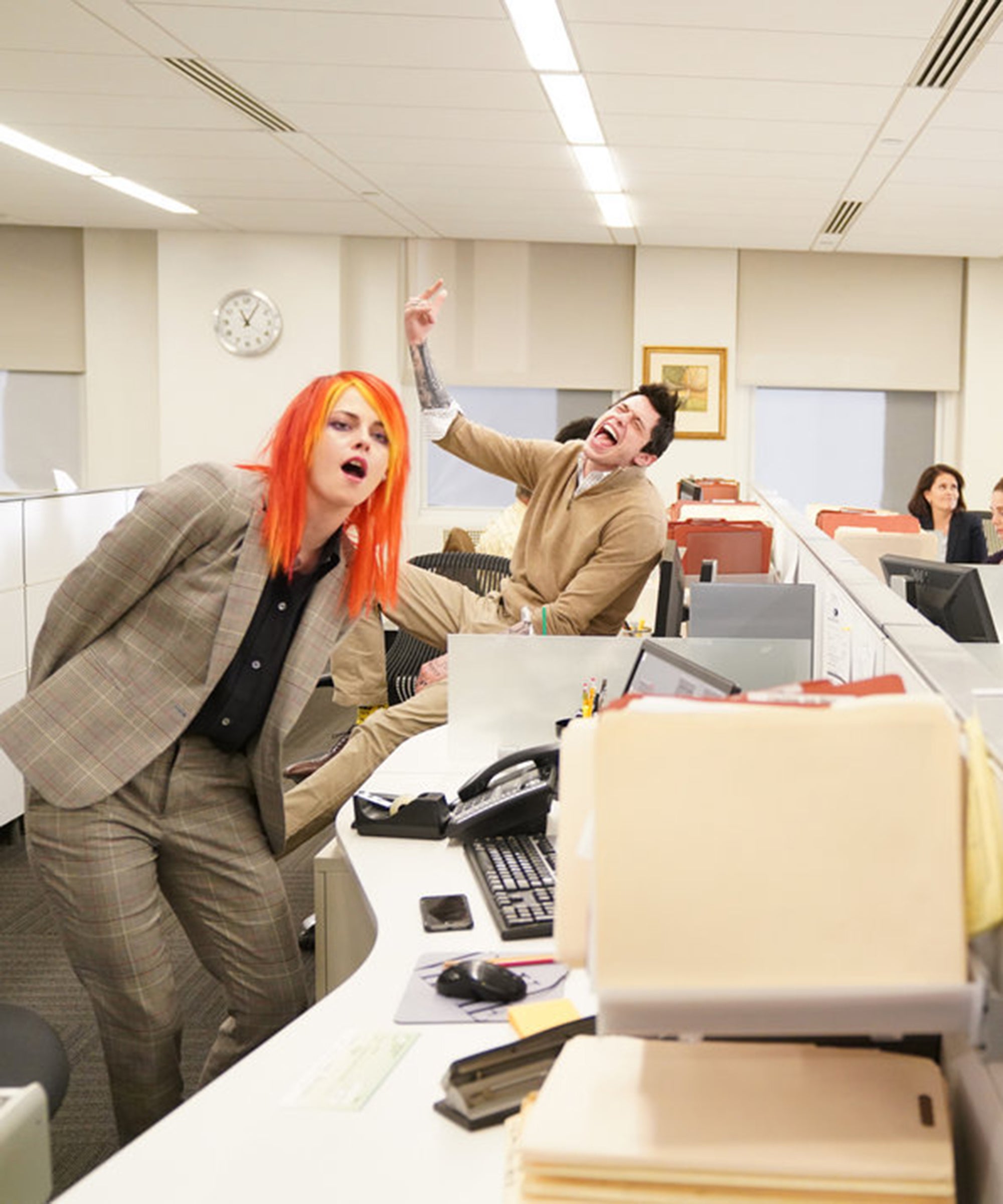 Bee Stewart's Instagram, Twitter & Facebook on IDCrawl