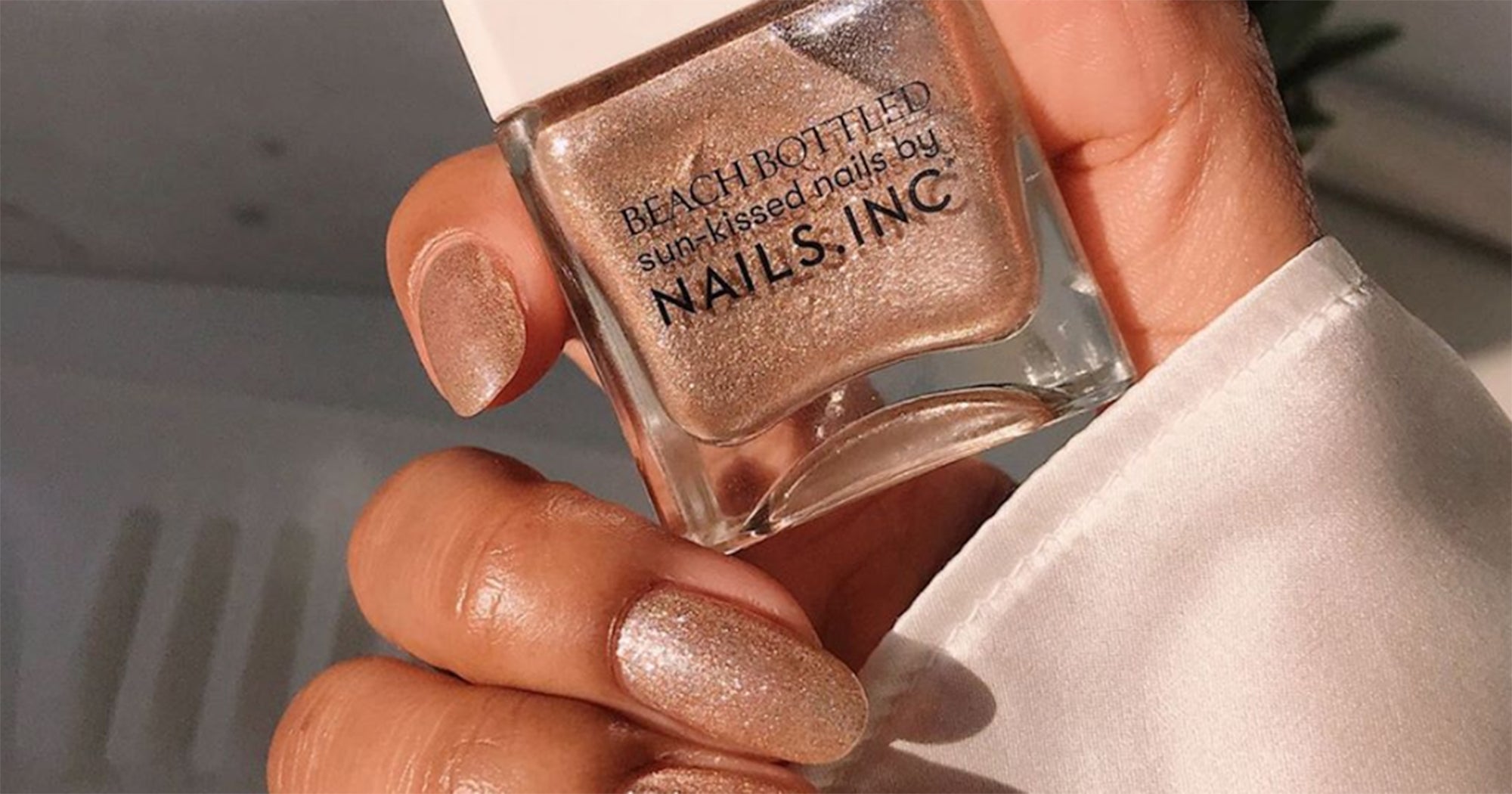 Best Gold Nail Polish For Holiday Nails That Glitter
