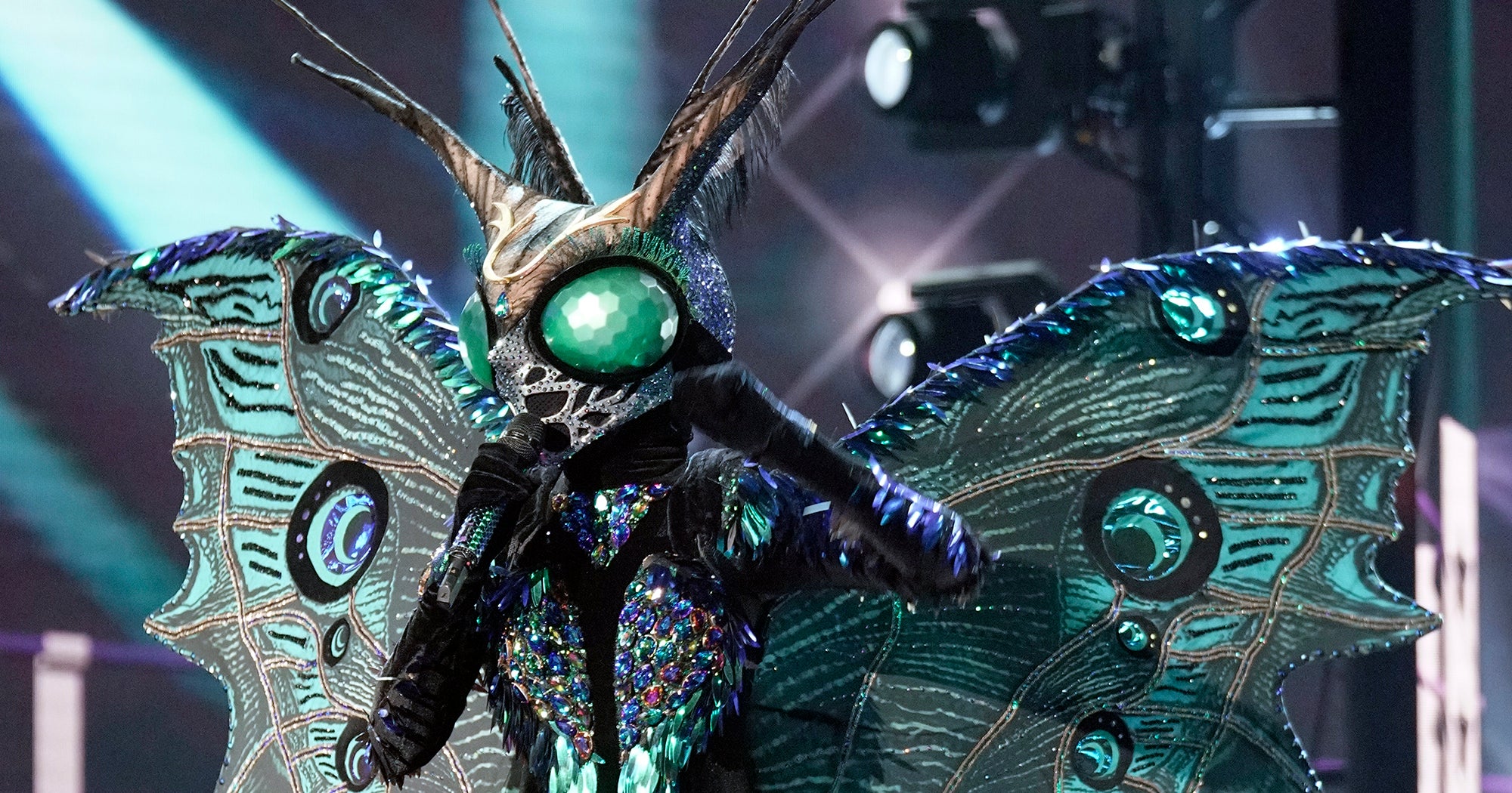 Michelle Williams Revealed As Butterfly On Masked Singe