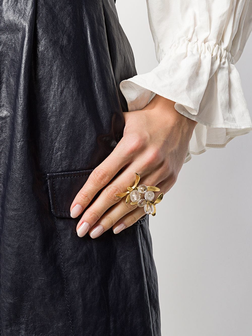 Goossens + Harumi Mistletoe Ring