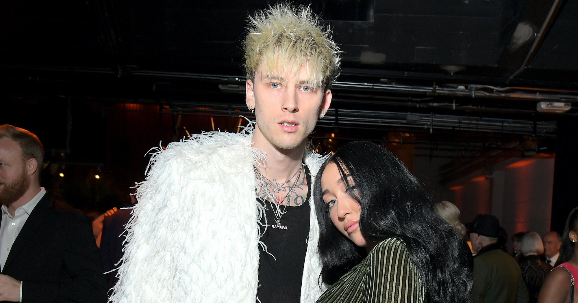 Noah Cyrus Hangs With Machine Gun Kelly Sydney Sweeting