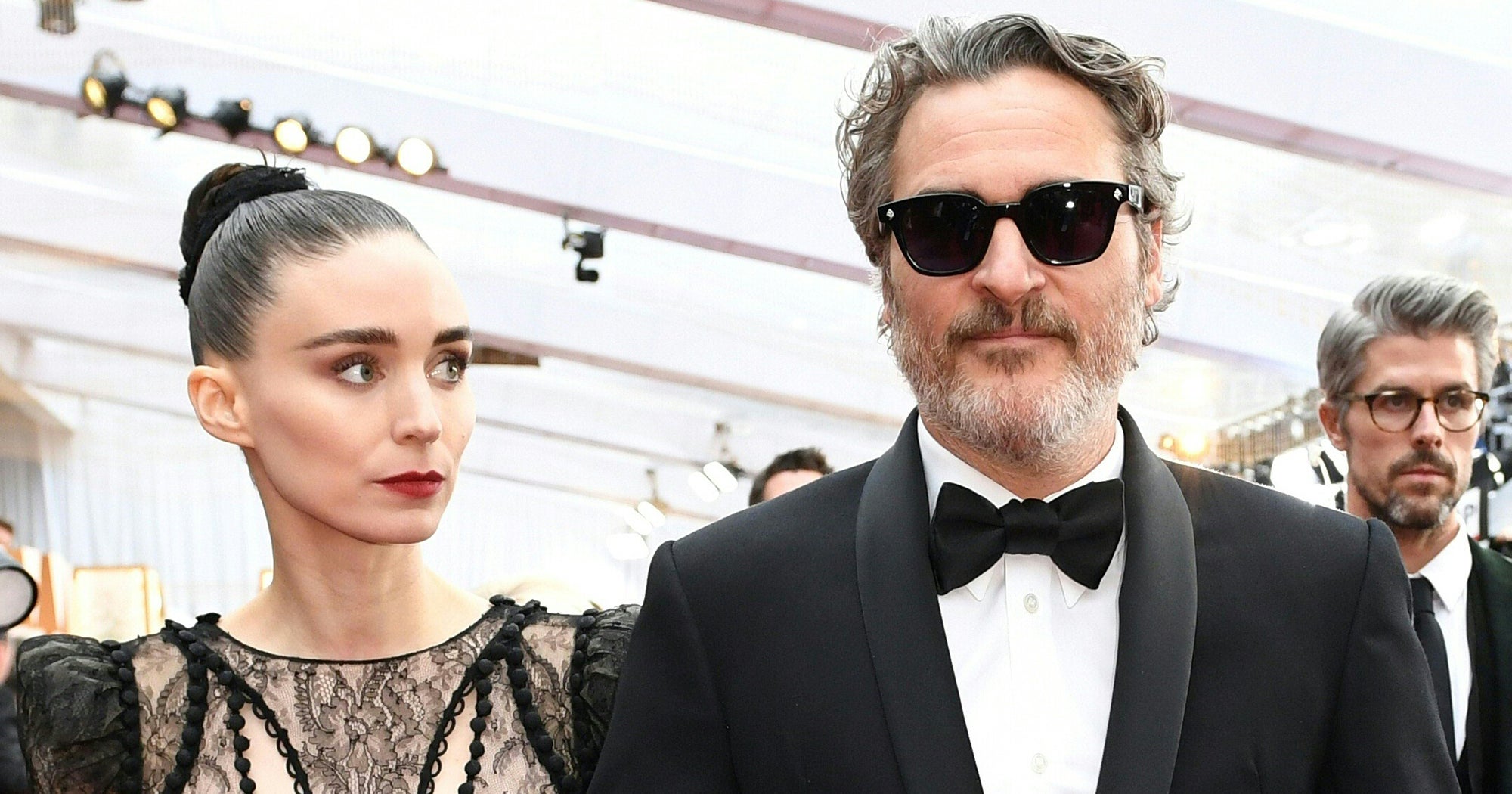 Joaquin Phoenix Celebrates Oscar Win With Vegan Burgers