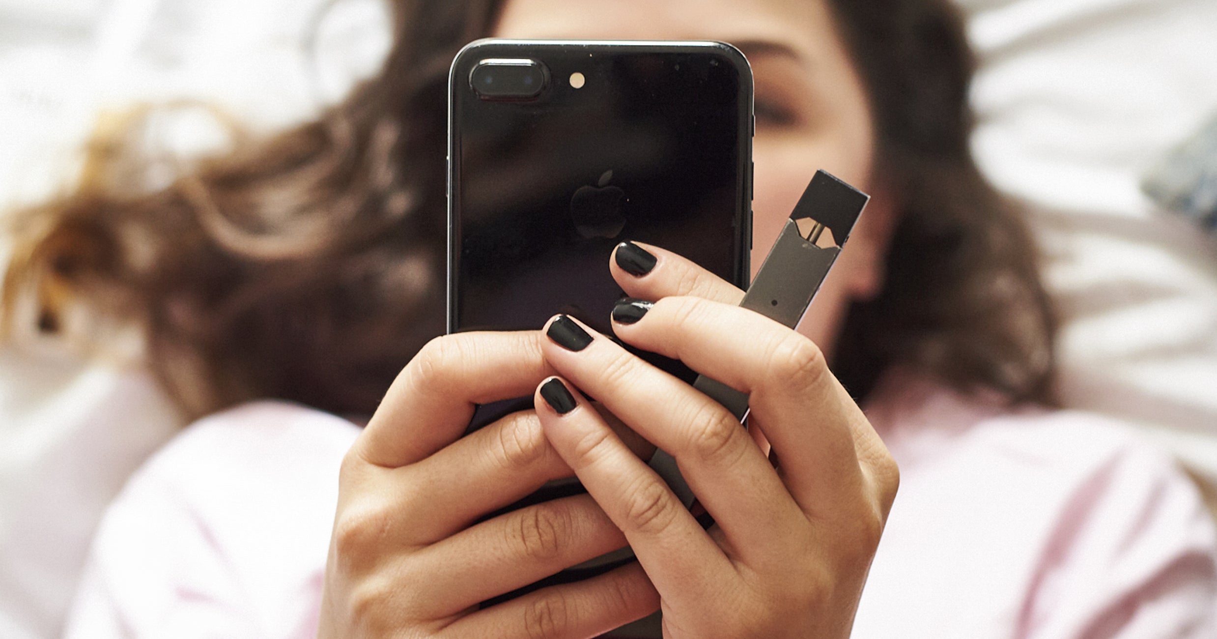 A New Lawsuit Claims Juul Targeted Young People With Ads On Nickelodeon ...