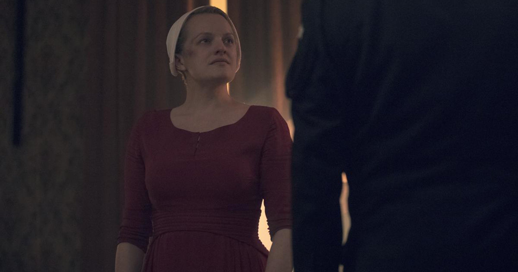 Elisabeth Moss Directing Episode Of Handmaids Tale S4