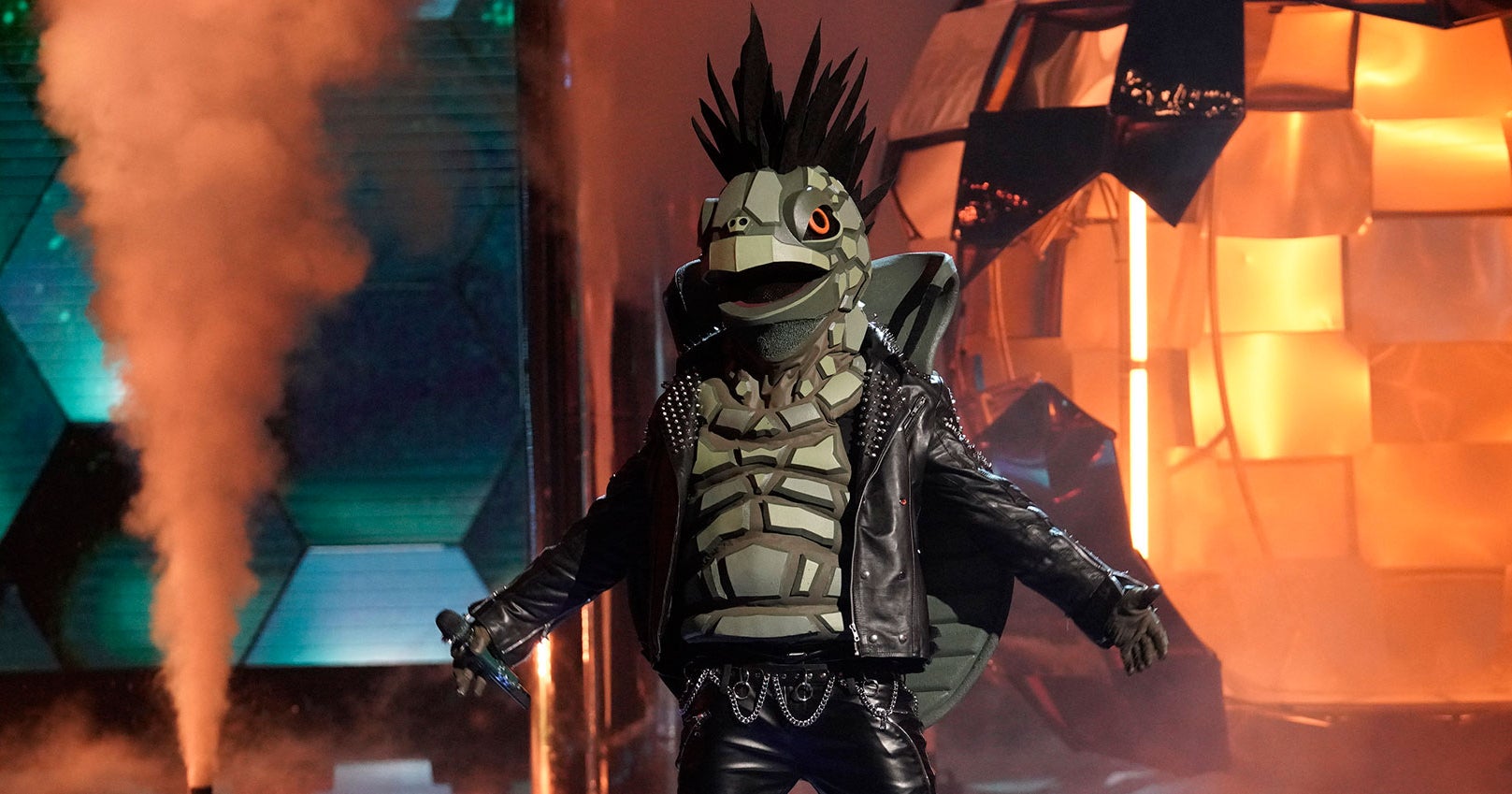 What The Heck Does Apple Salsa Mean On Masked Singer?