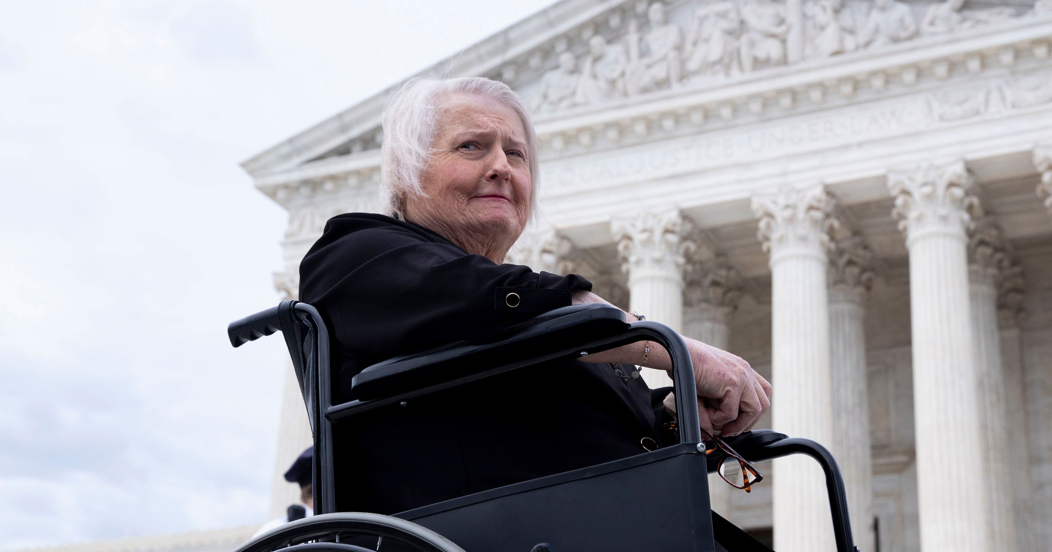 Aimee Stephens From Trans Supreme Court Case Dies At 59