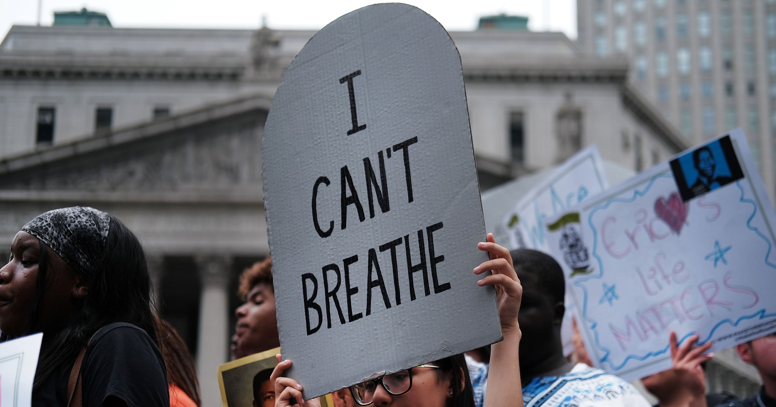 Video Shows Minneapolis Police Knee On Black Man Neck