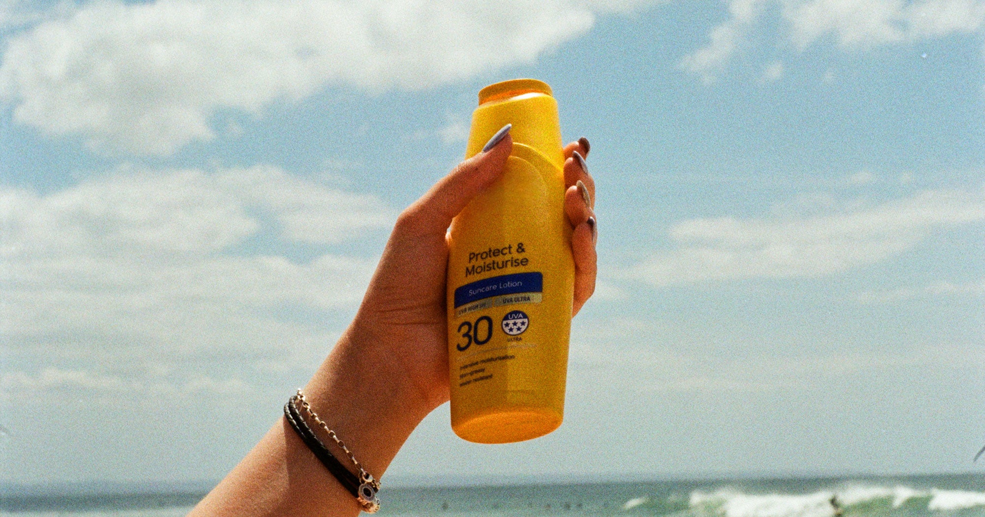 Physical & Chemical SPF: Differences & Best Products