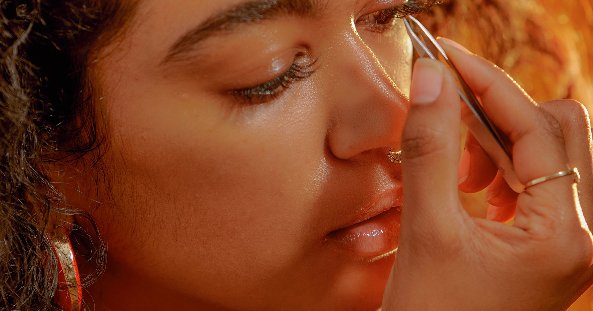 How To DIY Lash Extensions Tips For Doing It At Home