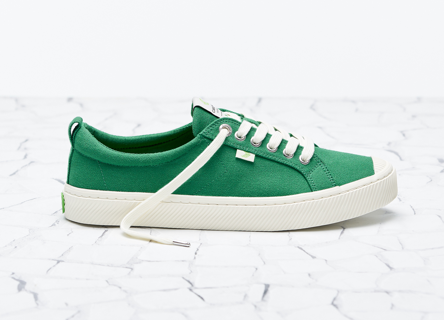 Cariuma + OCA Low Green